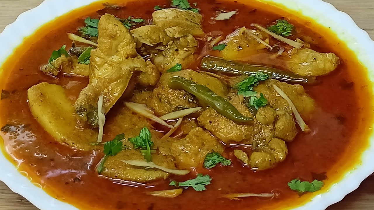खुशबूदार चिकन आलू का सालन Murgh Aloo Curry Chicken Recipe By Tasty