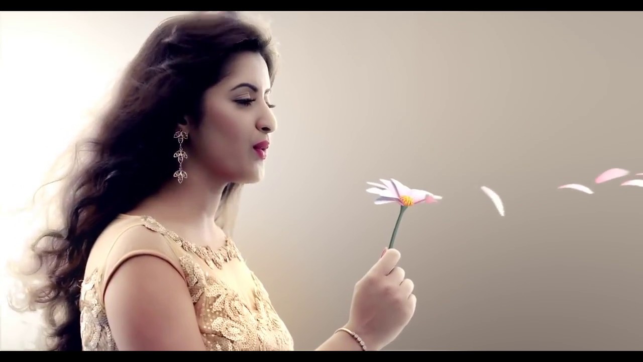 ফুলের শোভায় শোভিত তুমি জিবনে ছাড়াও আনন্দের রং। Tanha Moni - YouTube