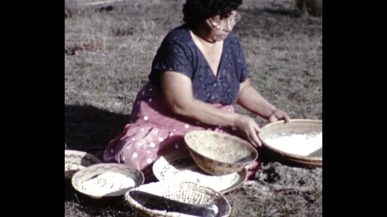 Pomo Acorn Mush - whole process - YouTube