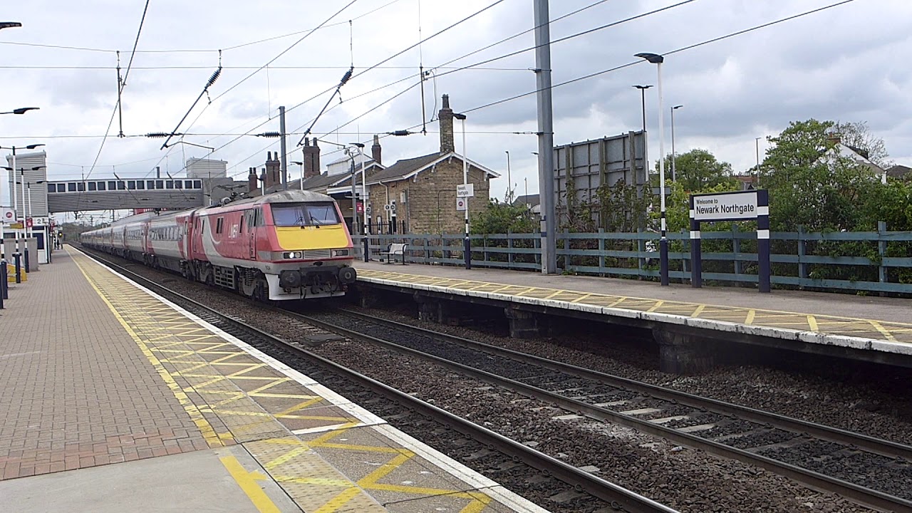 91124 at NEWARK NORTH GATE STATION, 28th April 2019 - YouTube