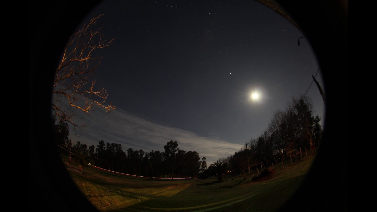 Timelapse desde el OALM - YouTube