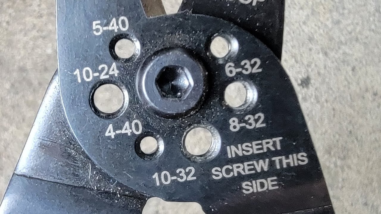 Screw Cutting with Built In Thread Chaser. #tools #shophack #electrical ...