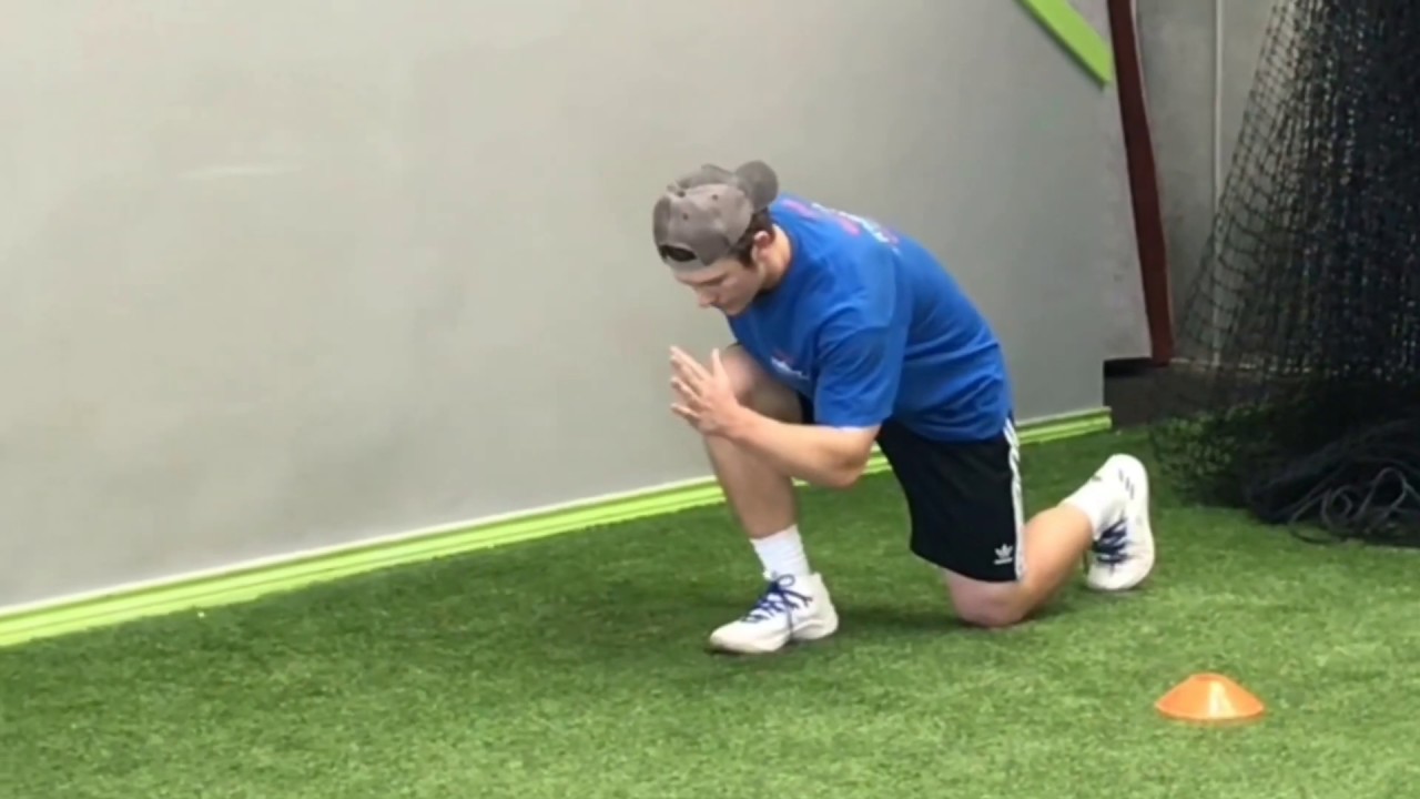 Half-Kneeling Sprint Start - YouTube