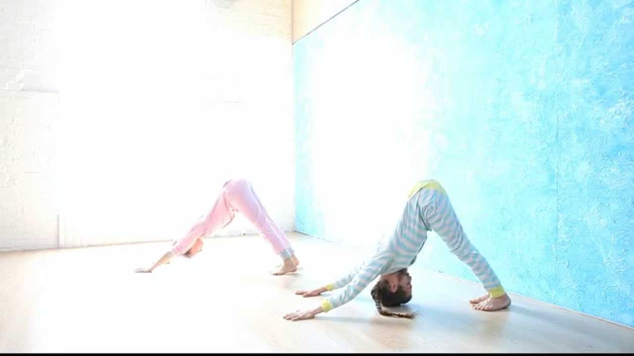 Pajama Yoga / Ранкова йога в піжамах - YouTube