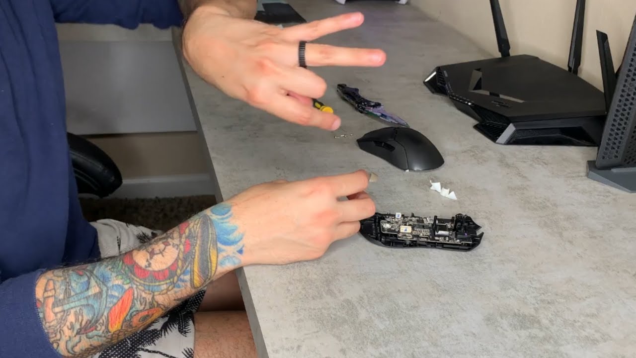 Razer Viper Ultimate Tear Down/Disassembly-Fix Creaky Buttons - YouTube