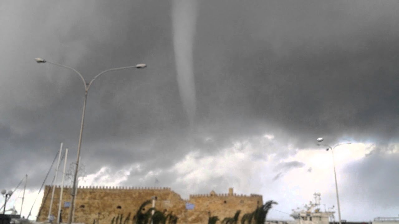 Μίνι ανεμοστροβιλος Ηράκλειο-Hydrohurricane in Heraklion , Crete - YouTube