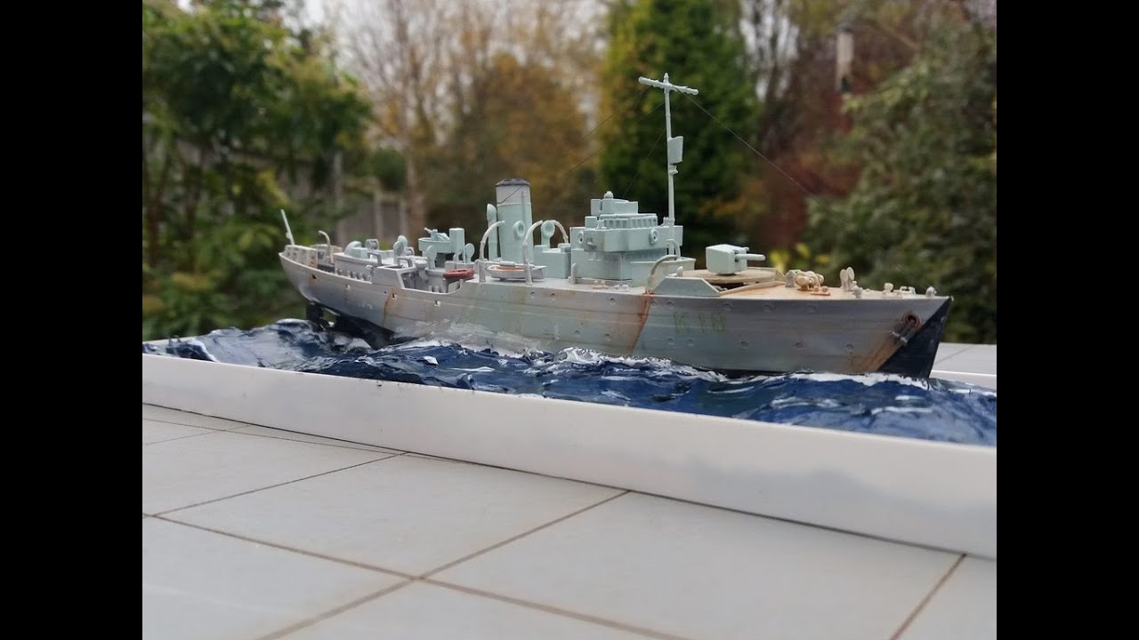 Mirage Hobby 1/350 HMS Anchusa - "HMS Campanula" - YouTube
