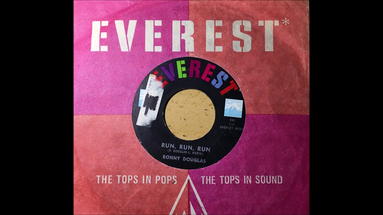 Ronny Douglas - Run Run Run EVEREST - YouTube