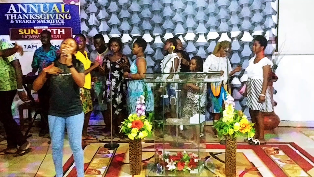 Ama Boahemaa _ Tweasebour titriw _ Palace Anointed Choir Version ...