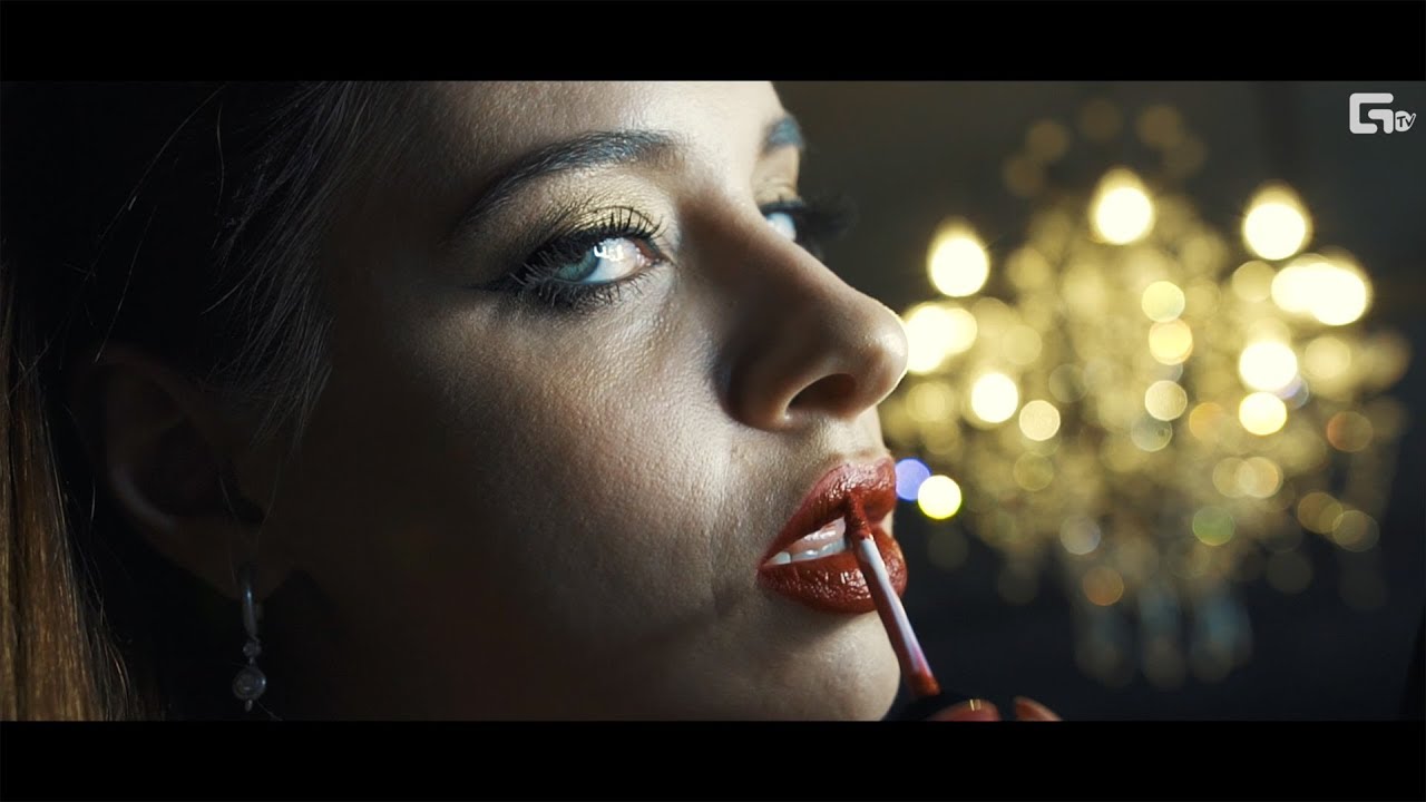 BEAUTY PARTY BACKSTAGE loona bar - YouTube