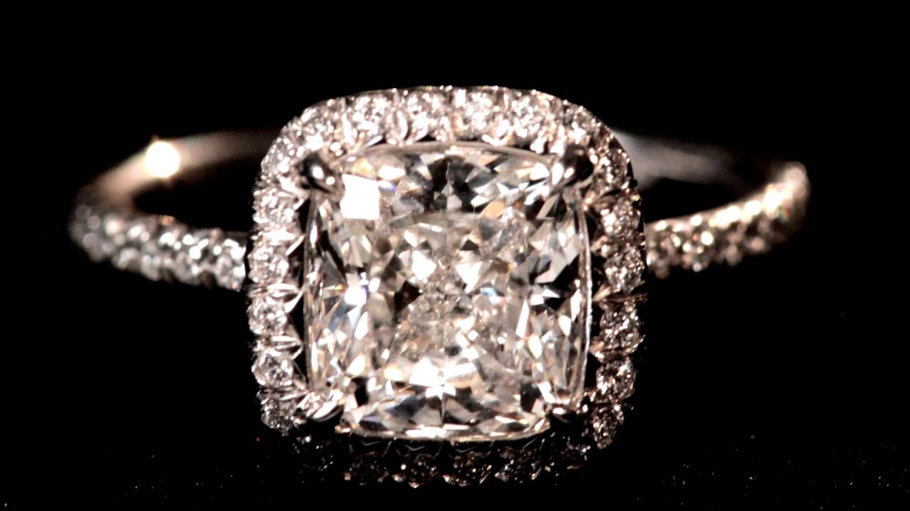 A Large Diamond Ring May Be a Warning Signal for the New Family - YouTube