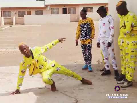 South African (izikhothane moves) - YouTube