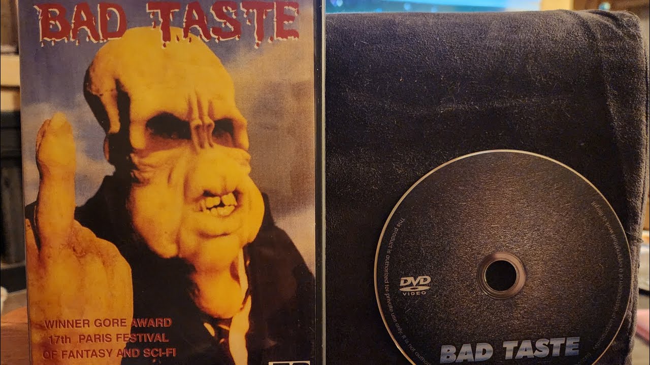 Film Review - Bad Taste (1987, horror-comedy) - YouTube