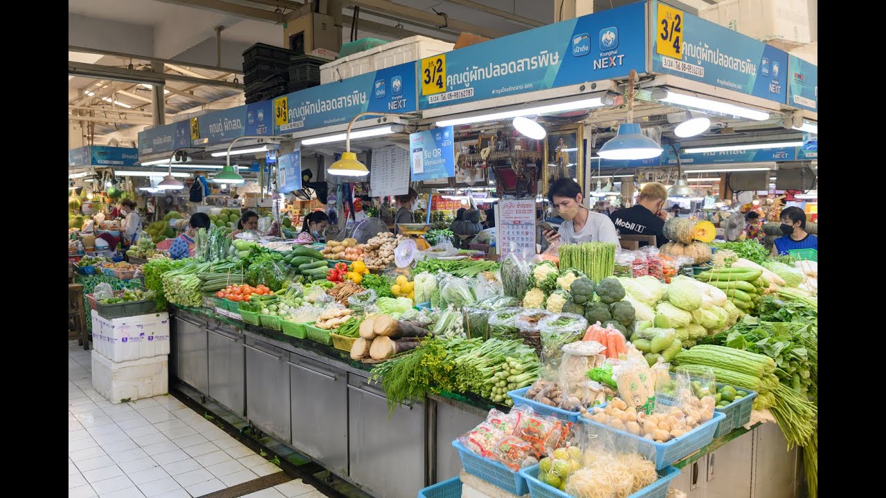[4K] High quality fresh market in Bangkok "Or Tor Kor Market" start ...