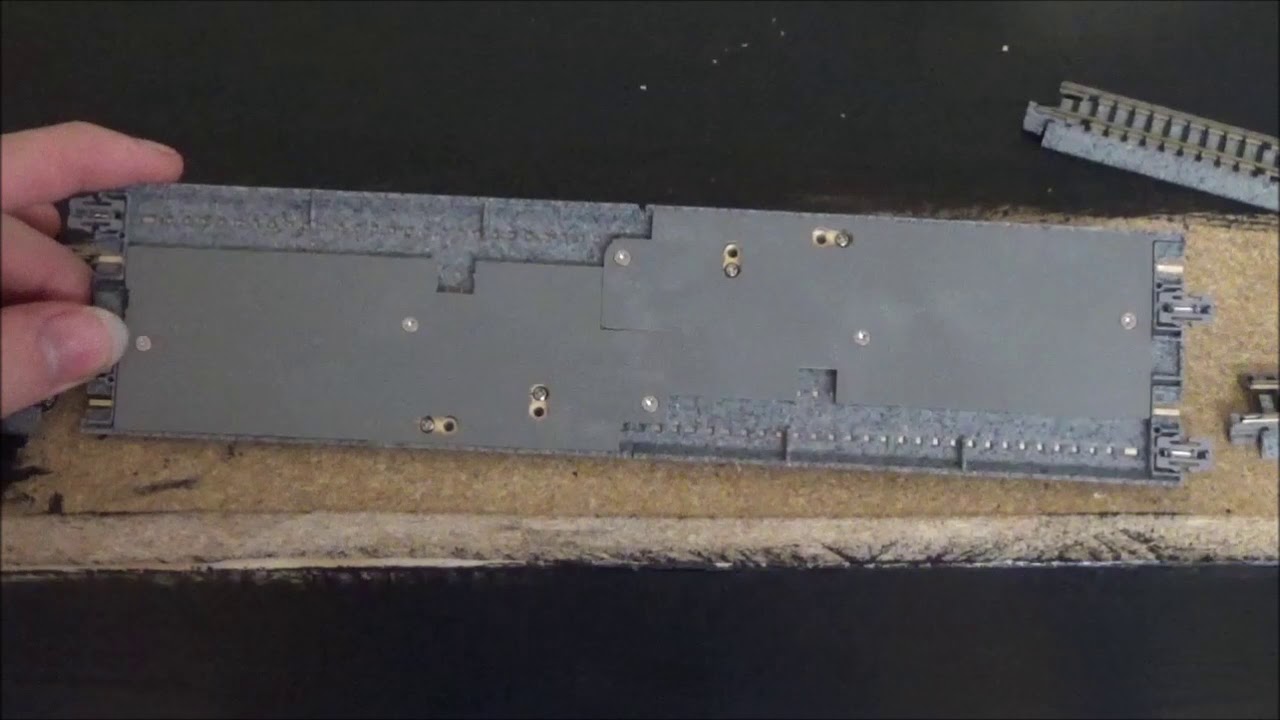 review of the kato right hand double crossover - YouTube