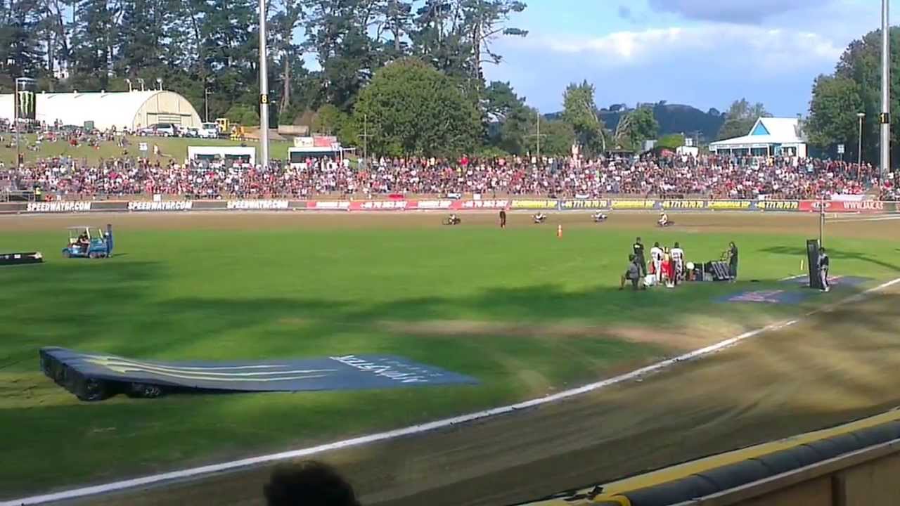 New Zealand Speedway GP - Round 1, 2013 - Heat 13 - YouTube