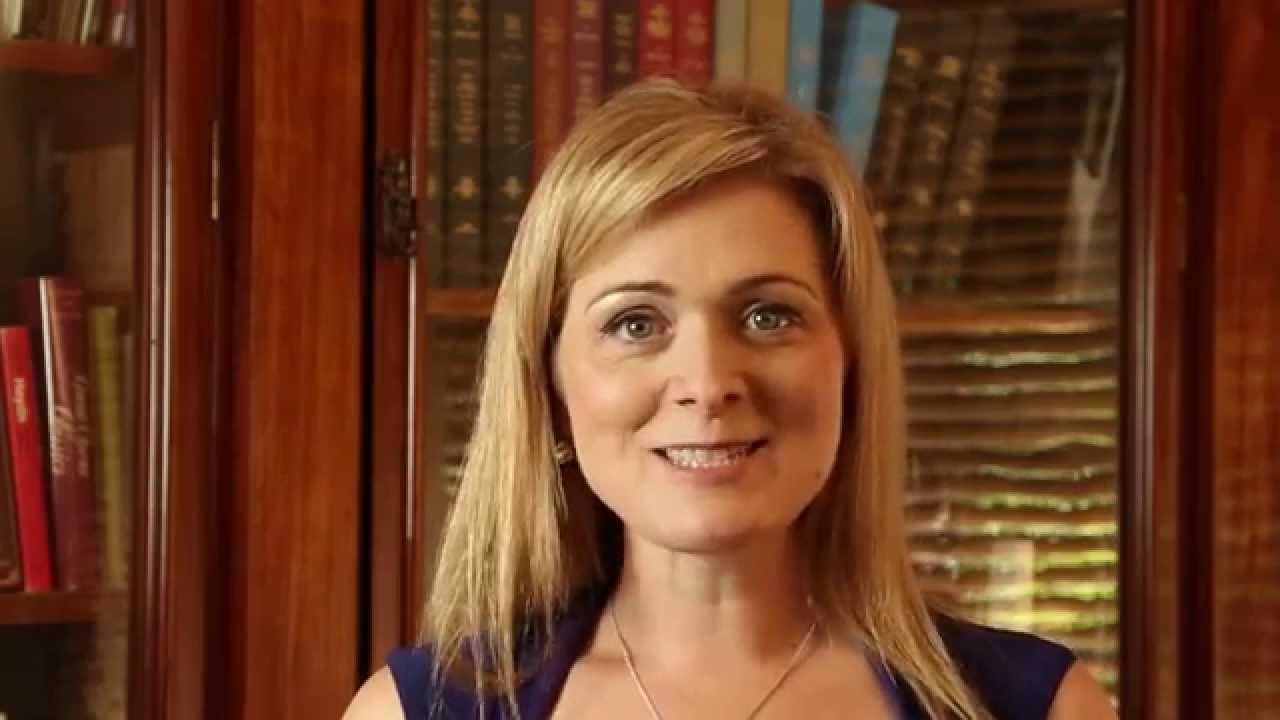 2014: Suzanne Shakespeare, soprano. Opera Awards entrant. - YouTube