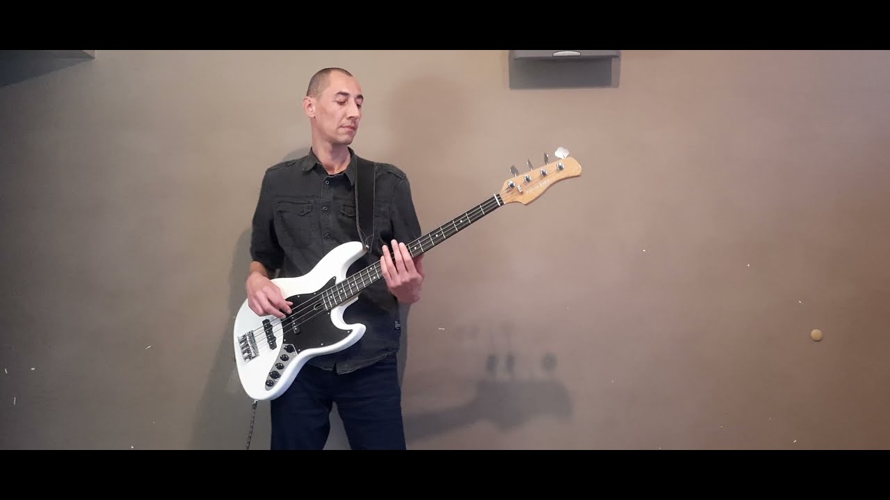 Geowulf - Saltwater (Bass cover) - YouTube
