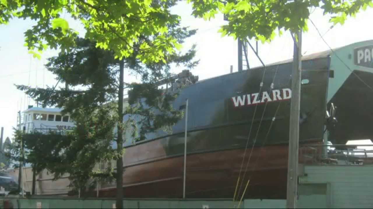 F/V Wizard Deadliest Catch Boat at Pacific Fishermen Shipyard, Salty ...