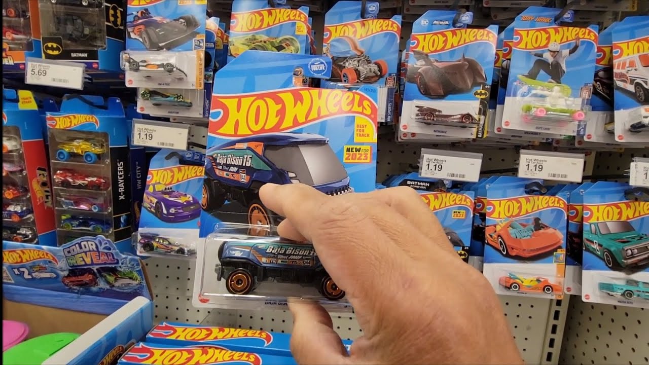 Hotwheels hunting Target Paramus, NJ. - YouTube