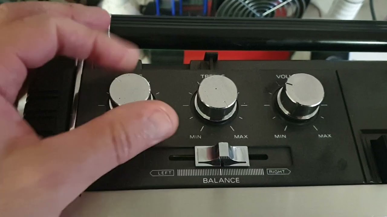 TRIDENT CX-457F - YouTube