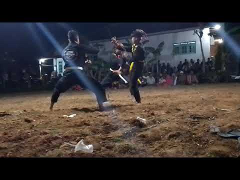sang guru psmp pencak silat macan putih