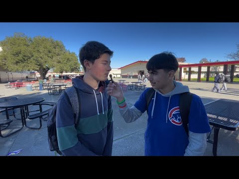 Interviewing people at school (School Vlog2) - YouTube