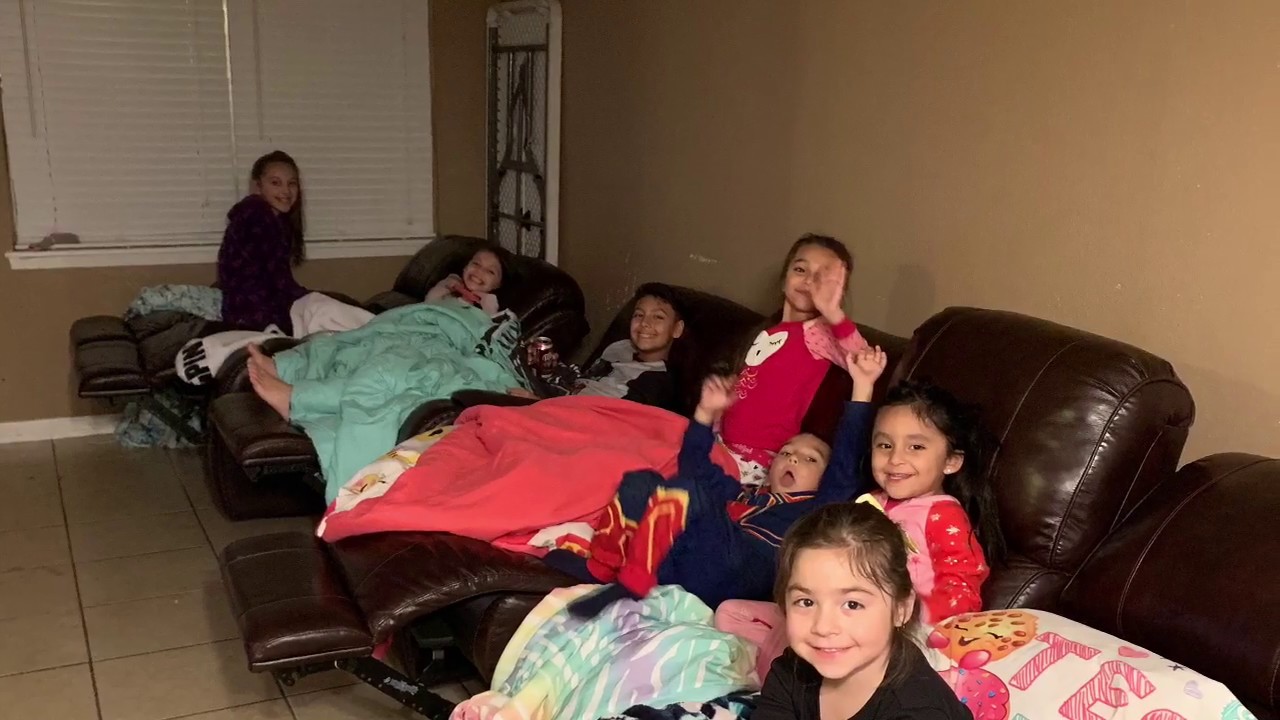 ULTIMATE SLEEPOVER - YouTube