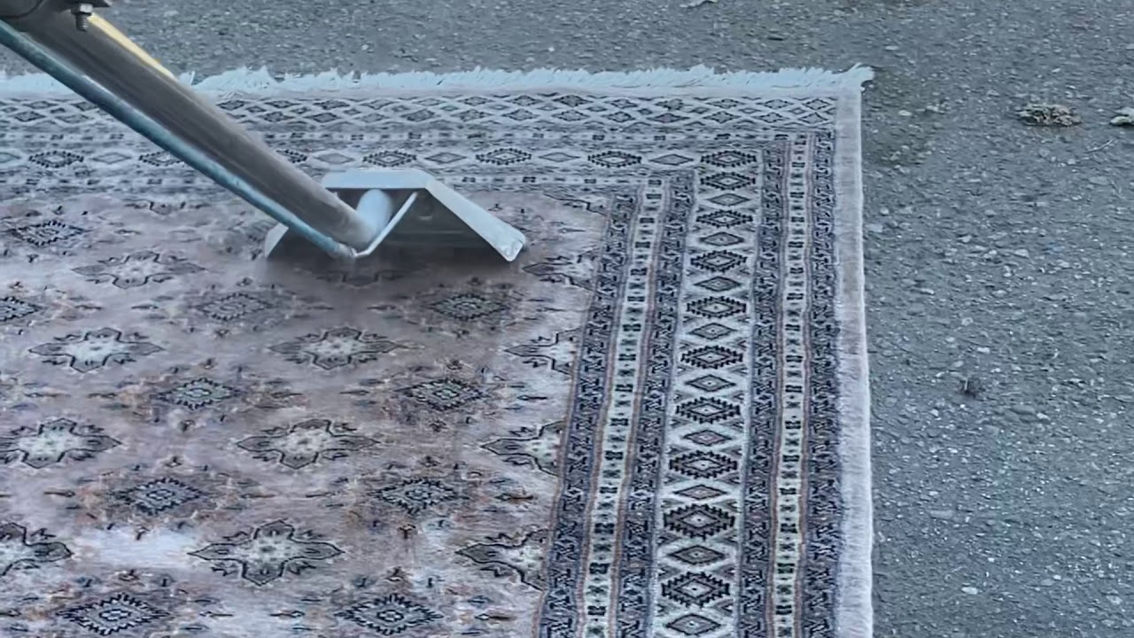 Air Dusting a Persian Rug - YouTube