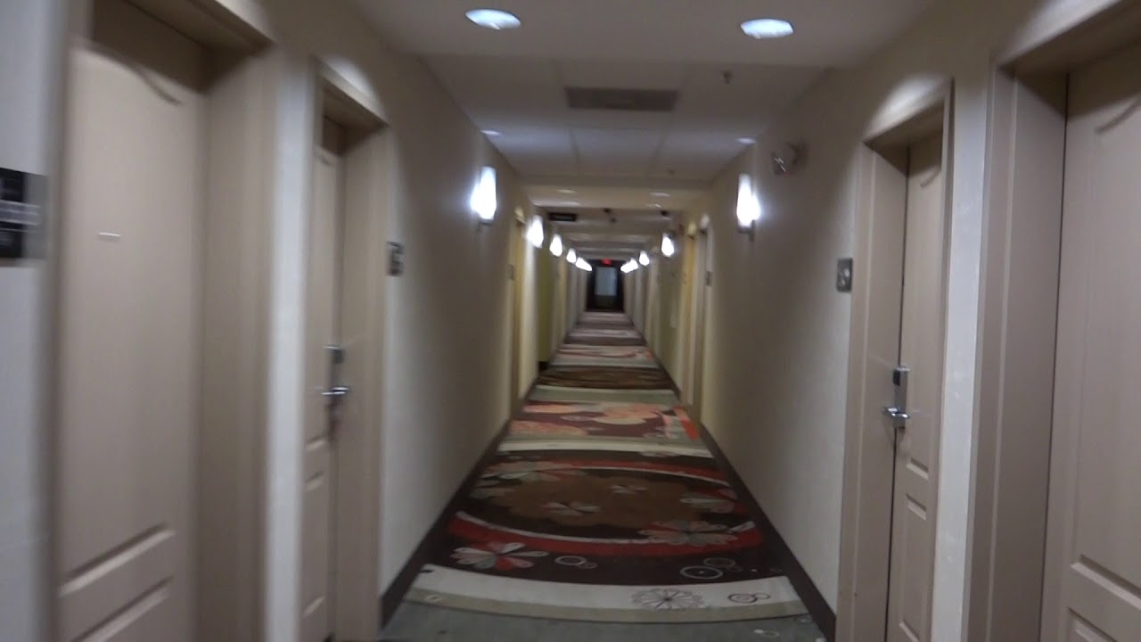 Hotel tour time the Hampton Inn&Suites in Yazoo MS for TJ elevator Fan ...