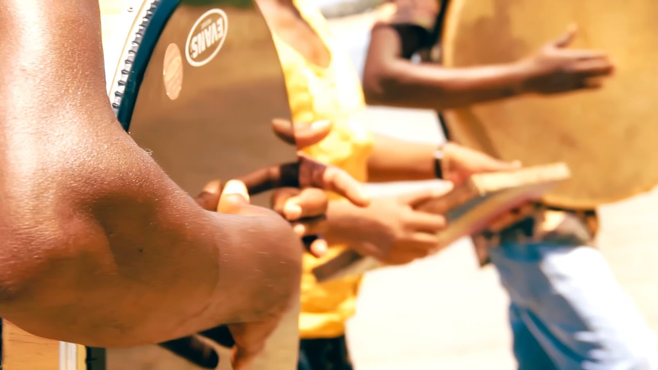 Asse Bate - Catherine Velienne | Sega Ravanne | Sega Music Hits - YouTube