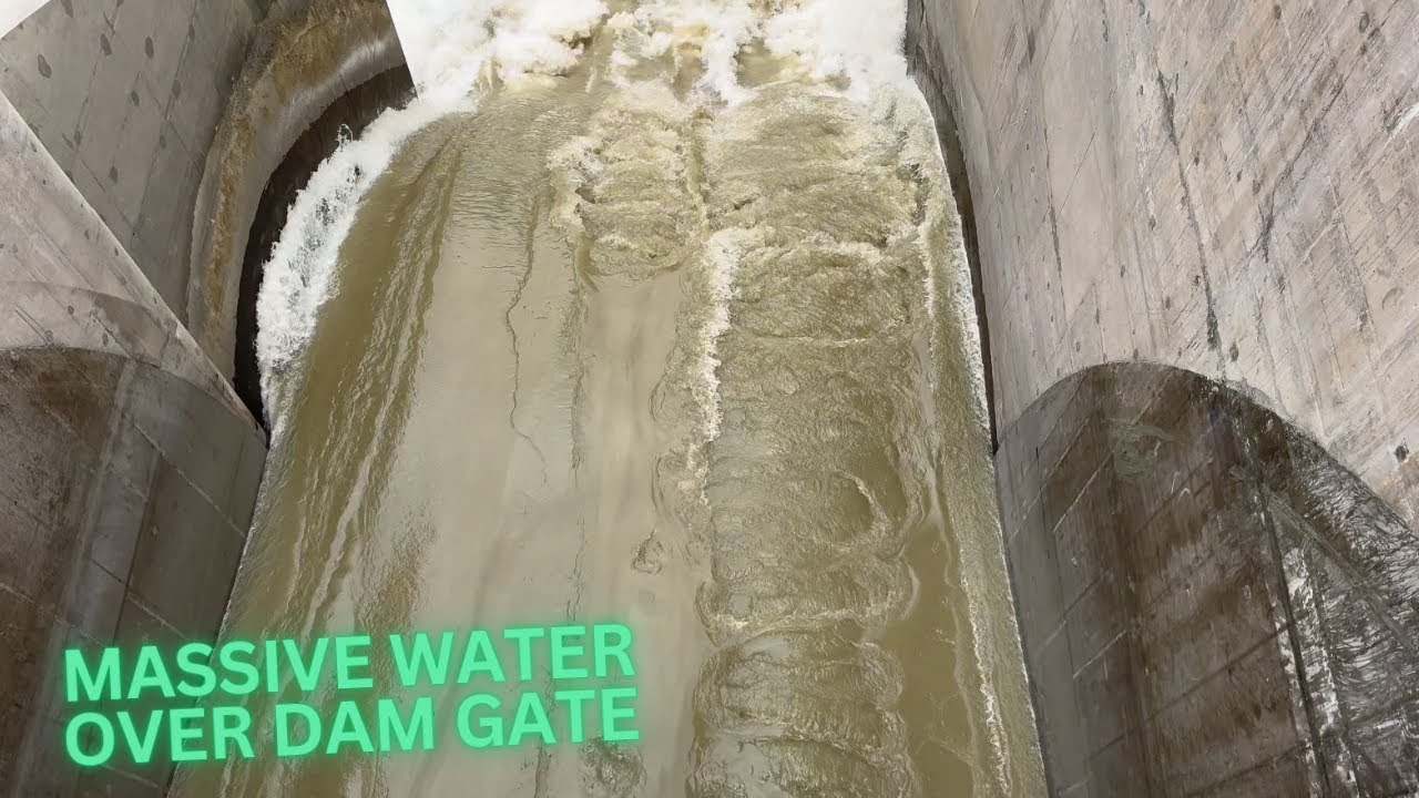DAM OVERFLOW GATES DISCHARGE - YouTube