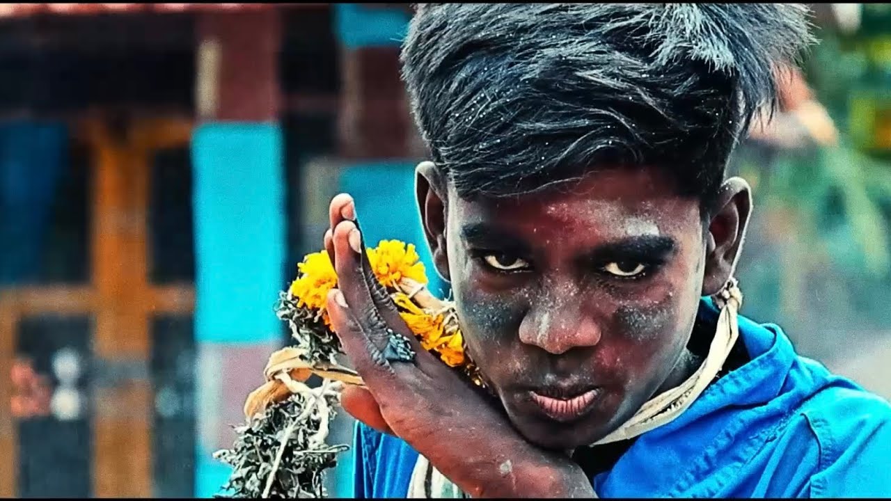 Pushpa 2 fight scene - YouTube