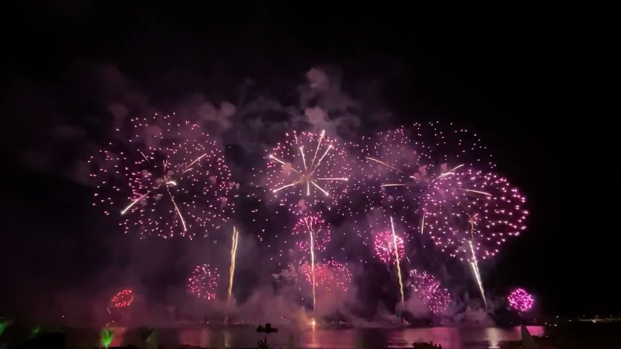 Bouquet Final du Feu d'artifice de Cannes - Août 2021 - YouTube