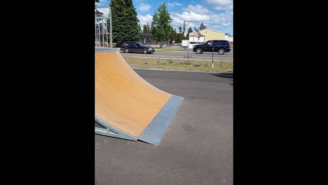 Alex motha fuckin hux damn son haha back flip - YouTube