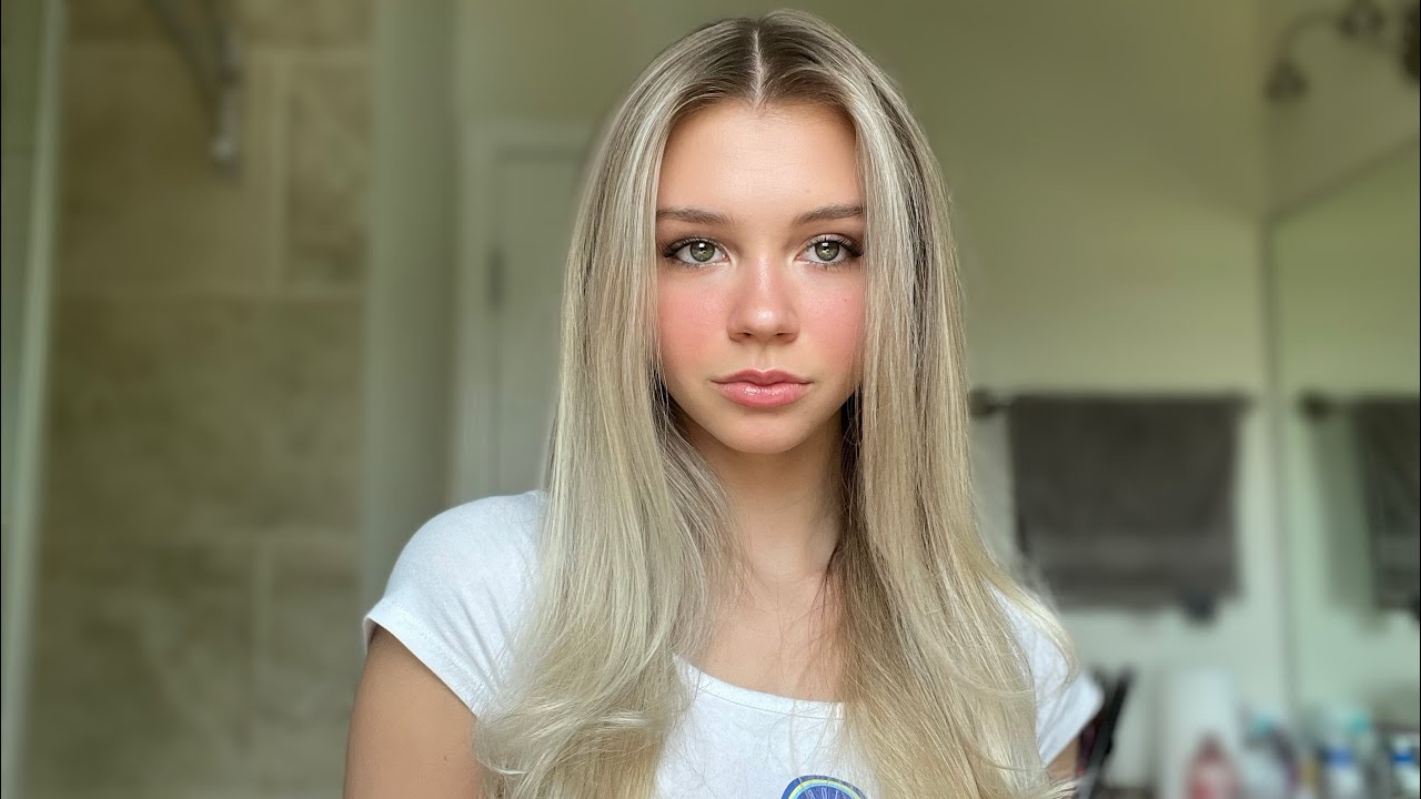 Doing Bad B*tch Make Up //TheAngelPoli - YouTube