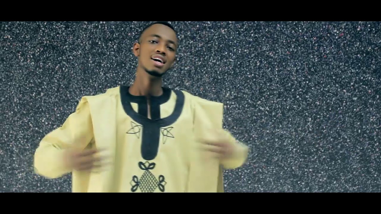 NARABOHOWE - Emmy Vox ft Adrien Misigaro (Official Video) - YouTube