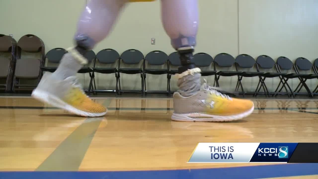 This is Iowa: Woman with no limbs prepares for 5K run - YouTube