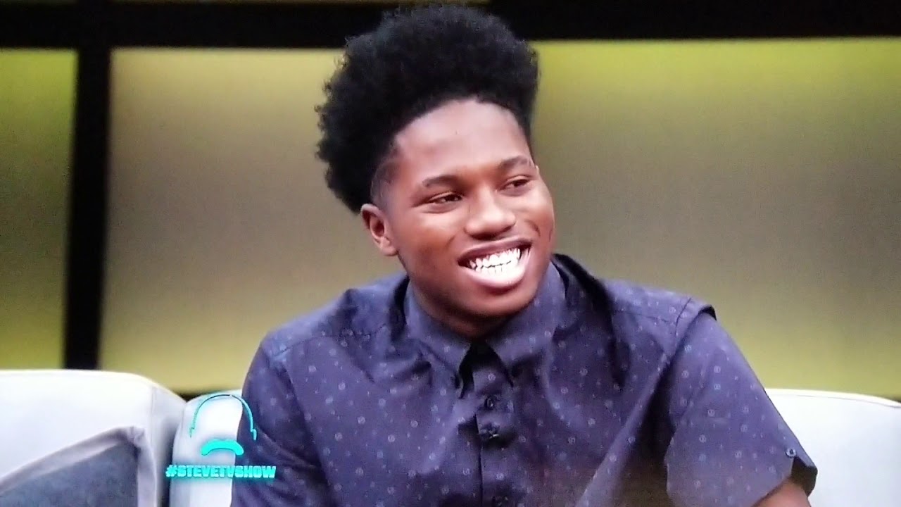 Darius Simmons - 18 year old - 3 fingers & 2 prosthetic legs - positive ...