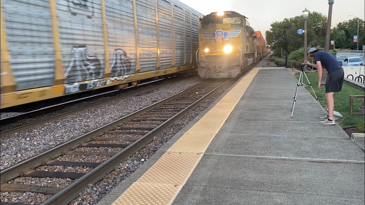 Double Train Meet! UP Auto Rack heads Eastbound, UP Intermodal heads Westbound! 10/6/2024 - YouTube