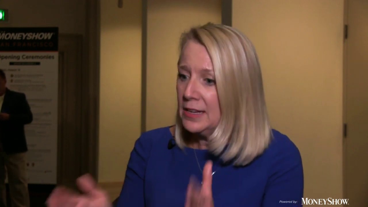 Preparing your Portfolio for Retirement | Christine Benz - YouTube