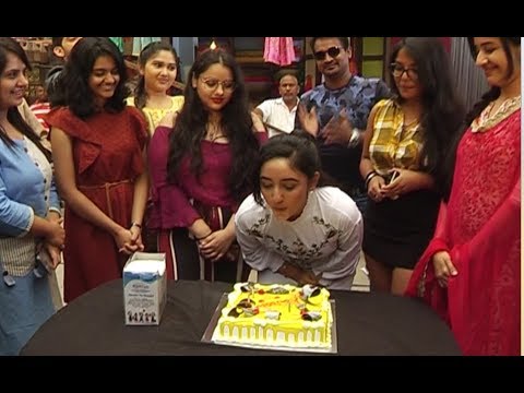 Ashnoor Kaur Aka Mini Celebrates Her Birthday With Her Team | Patiala Babes