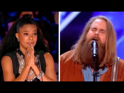 Swedish Singer Instantly Has Audience In Tears With Beautiful Performance Of “Imagine”