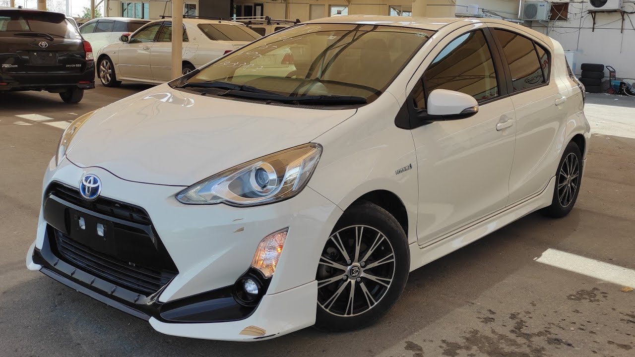 Toyota AQUA Hybrid Model 2015 - YouTube