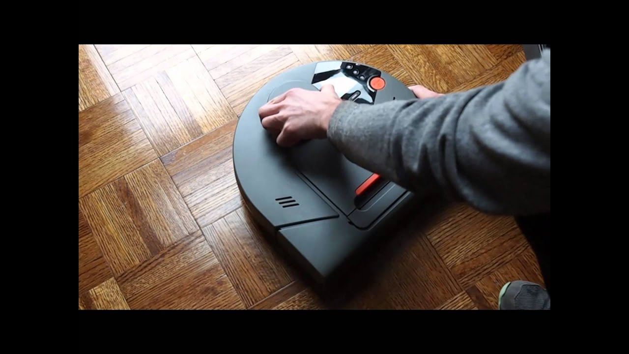 Neato XV-11 robot vacuum unboxed - YouTube