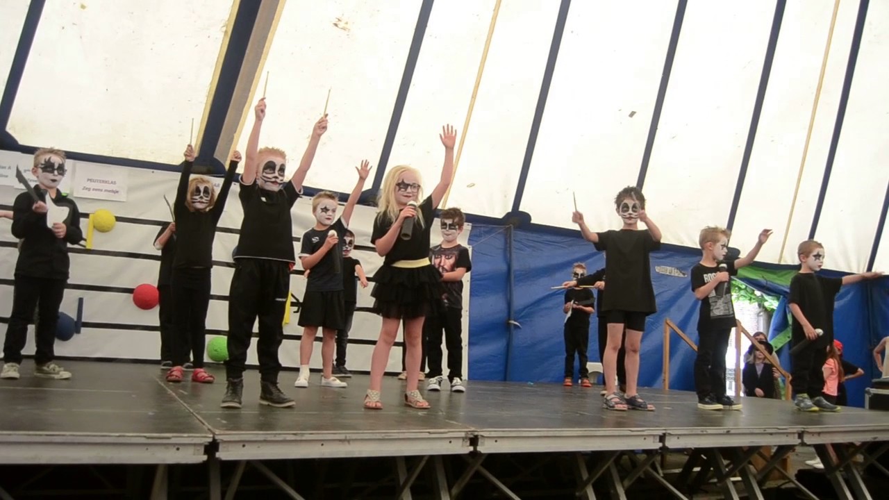 schoolfeest 2017 1ste leerjaar - YouTube