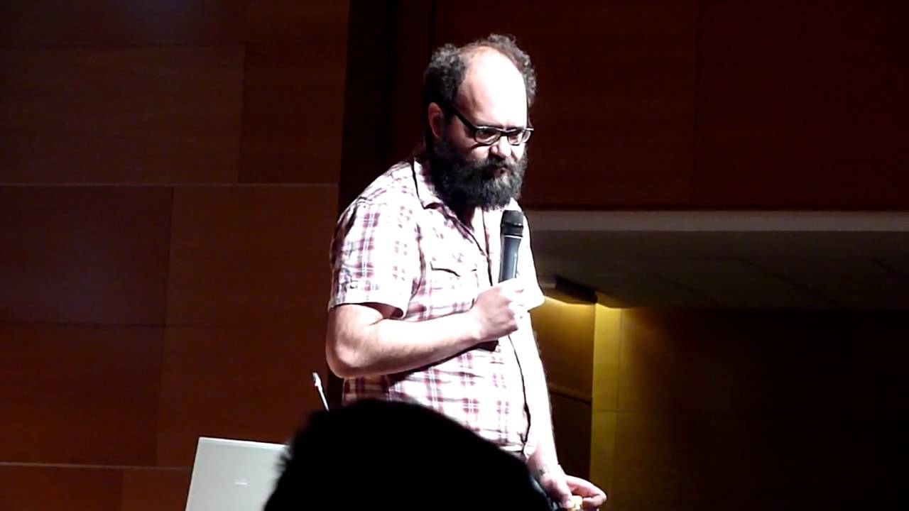 Ignatius en Campus Comedy 1/2 - YouTube