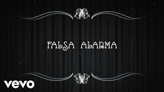 Juan Solo - Falsa Alarma (Lyric Video) Acordes - Chordify