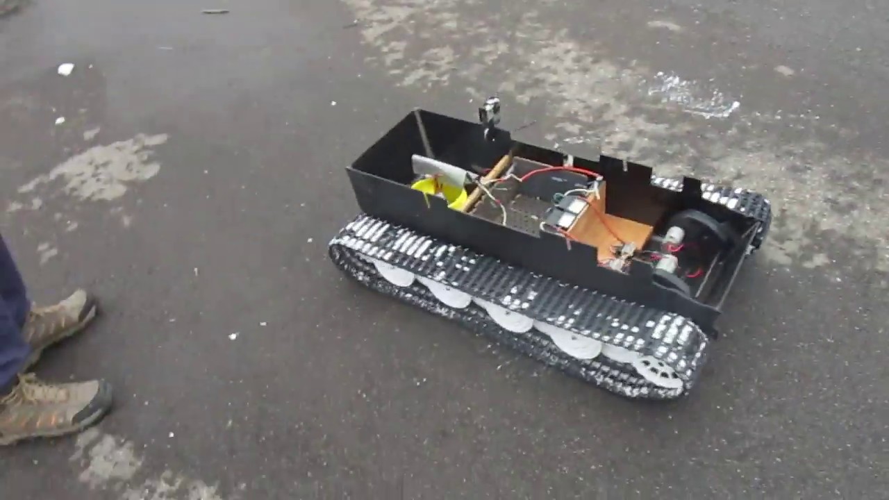 First run RC tank 1/6 scale - testing mixed dual esc and motors - YouTube