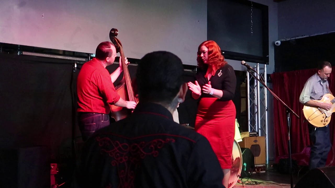 Amber Foxx and the Ranch house rodeos (LIVE HD) / Lover, Come Back To ...